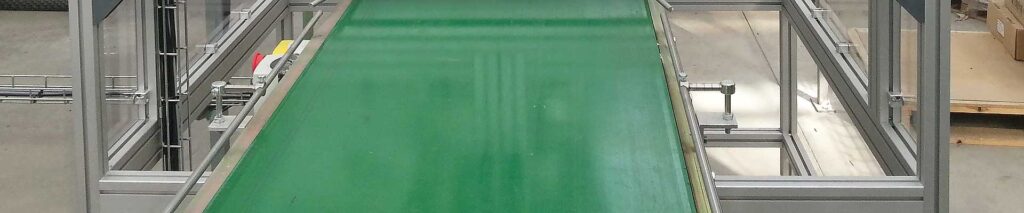 Wide conveyor belts for internal transport in horticulture and businesses